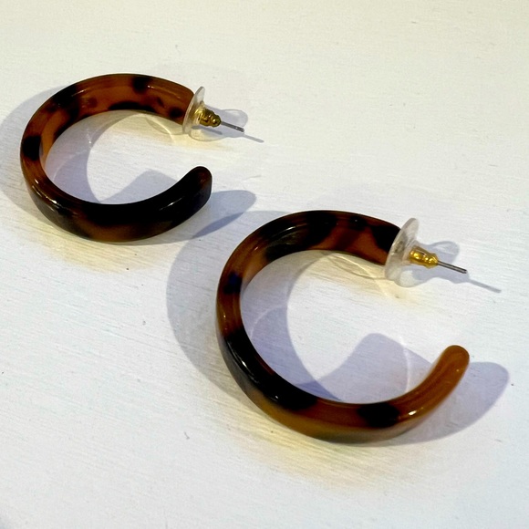 Jewelry | Urban Outfitters Tortoise Shell Hoop Earrings | Poshmark